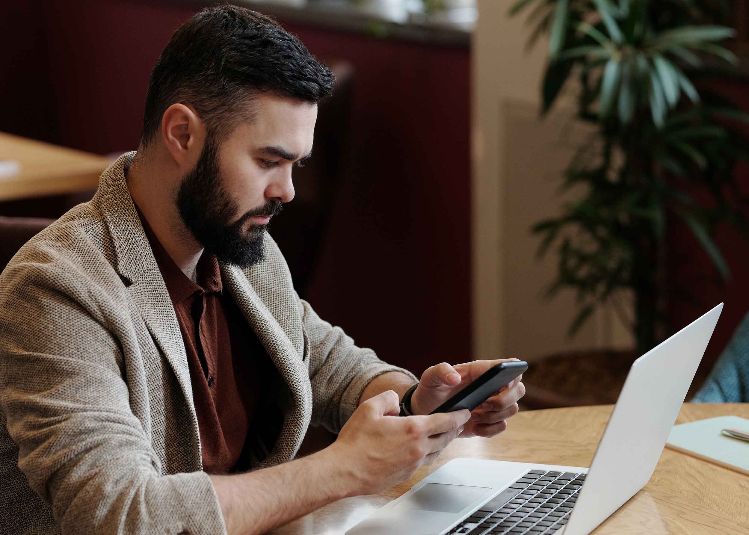 Chatbots in Banking: The New Must-Have in Customer Care - Inbenta